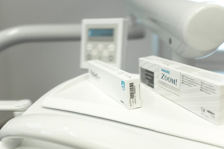 Zahnbleaching mit der ZOOM! Methode von Philips - Alexandra Winzer